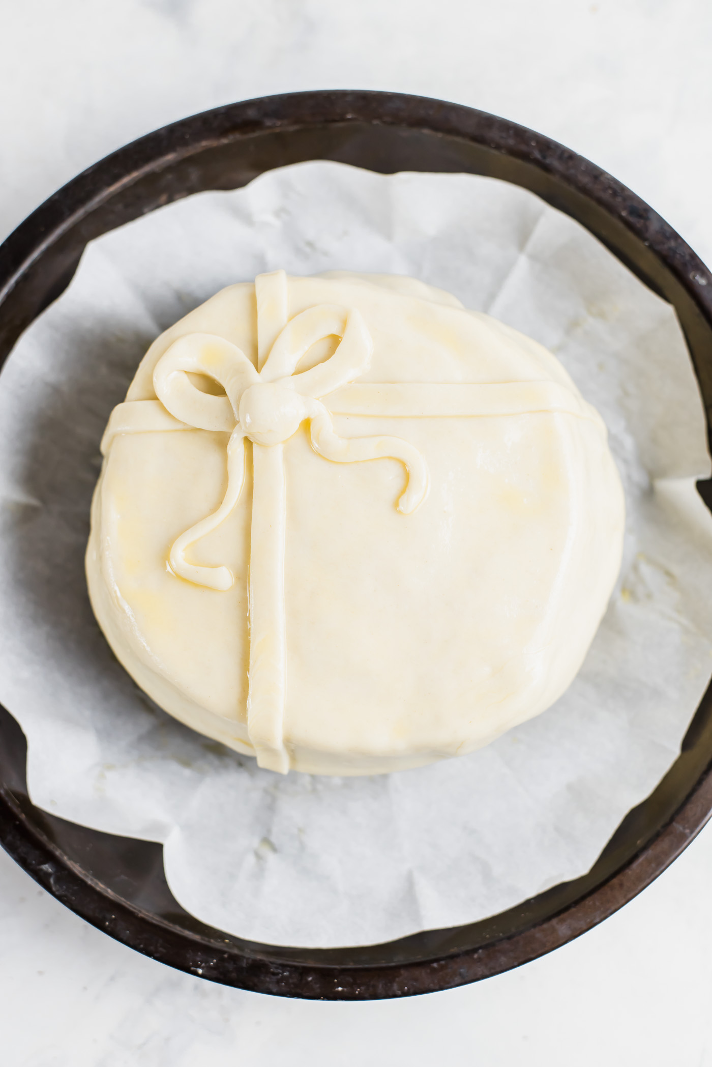Cranberry Pecan Stuffed Baked Brie - GastroSenses