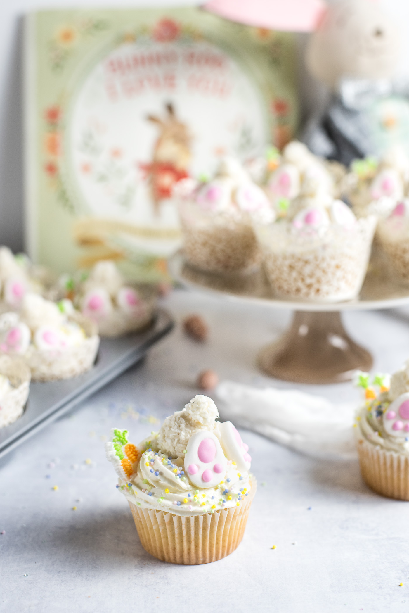 Easter Bunny Coconut Cupcakes - GastroSenses